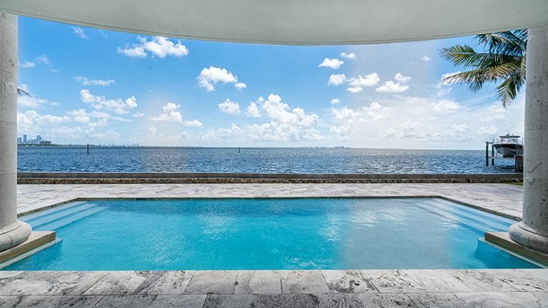 Hip hop's favorite mansion is for sale. Live the rap mogul life for ...