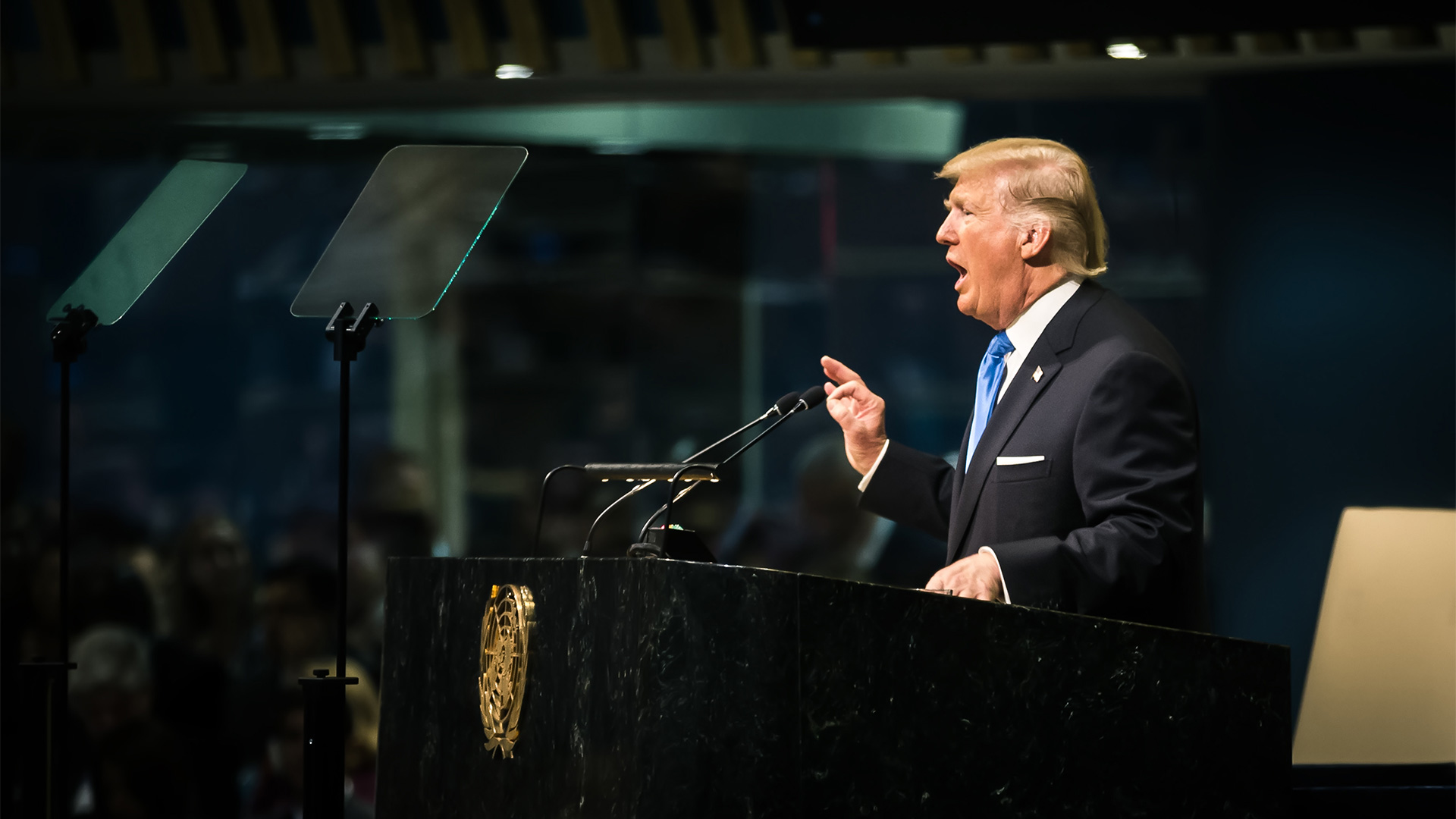 Study: The real impact of Trump tweets on Federal Reserve interest ...