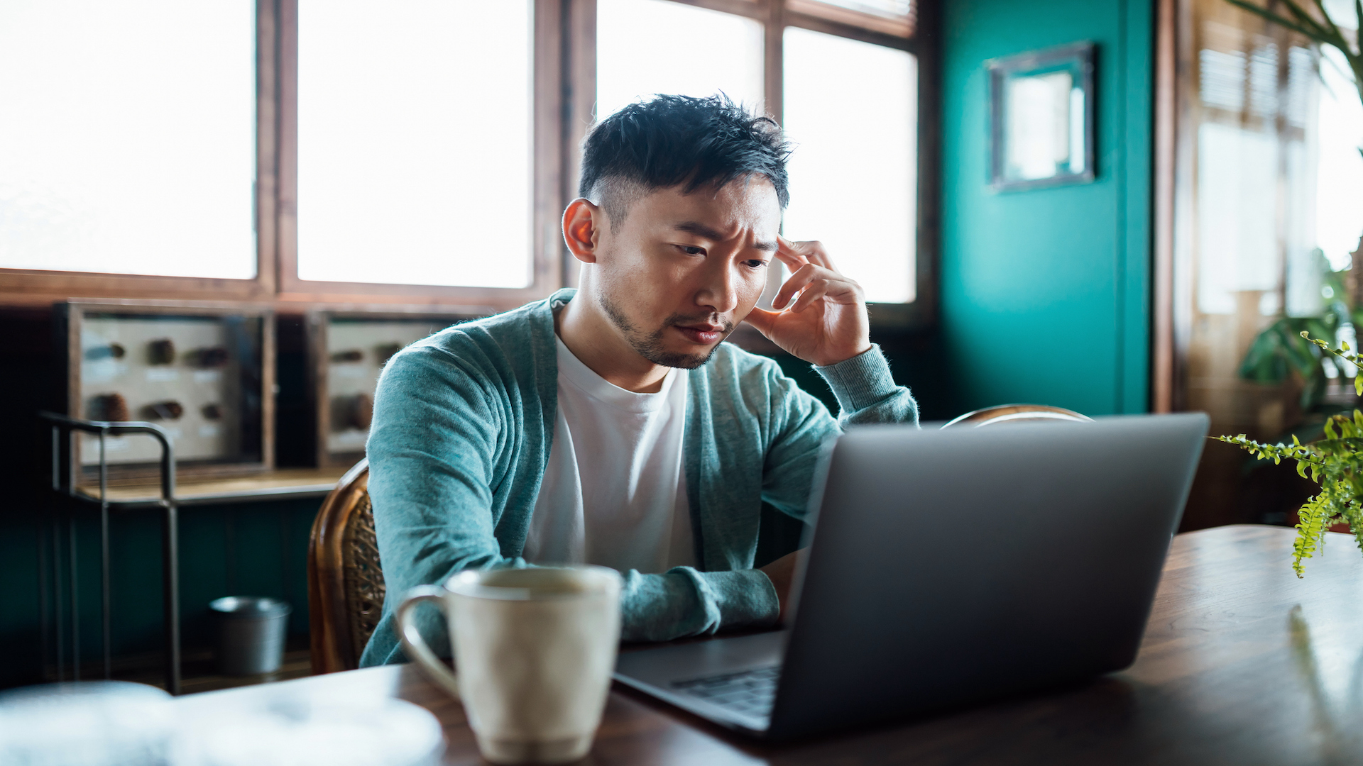 Should I Sell My Home Now? Weighing the Pros and Cons